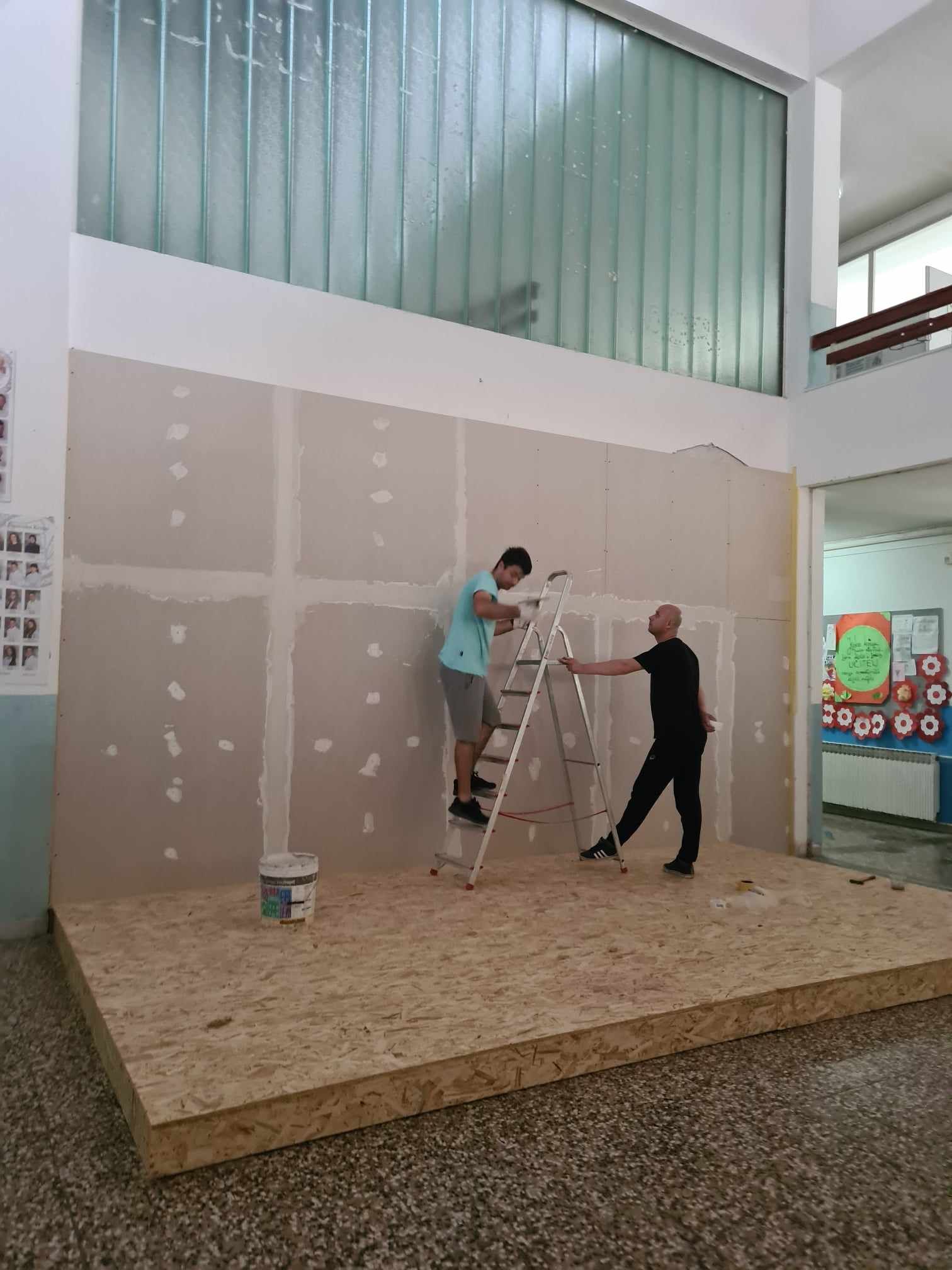 STAGE AND ART - Rolify